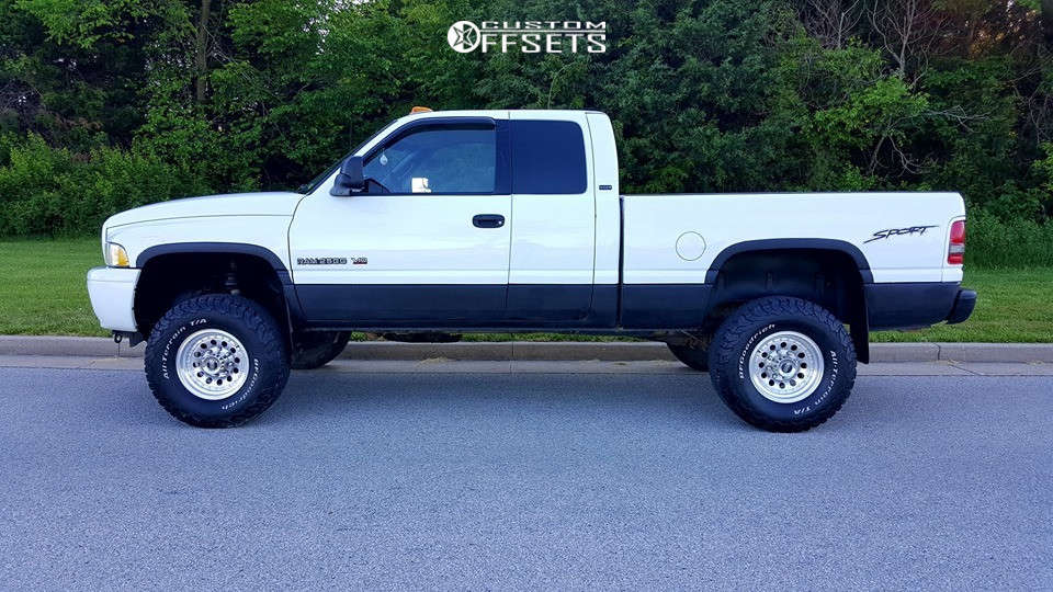 2001 Dodge Ram 2500 with 16x8 0 American Racing Outlaw and 295/75R16 ...