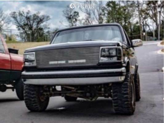 1994 Ford Bronco with 15x8 -27 Alloy Ion Style 174 and 33/12.5R15 ...