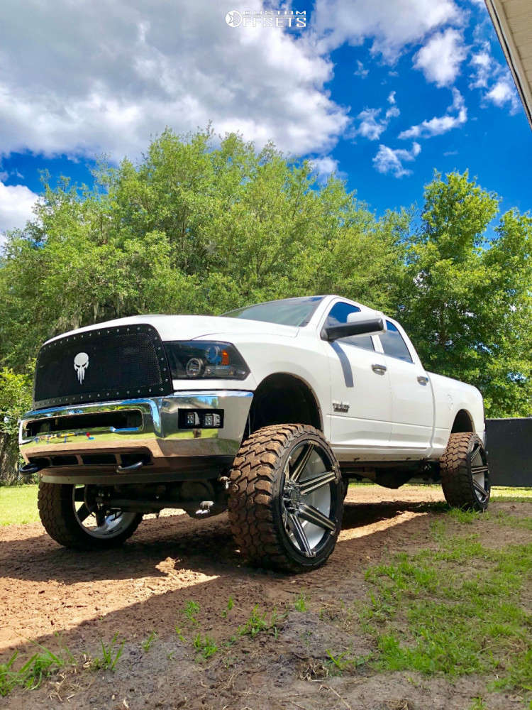 2014 Ram 2500 with 26x12 -44 Tuff T12 and 37/13.5R26 Gladiator Xcomp Mt ...