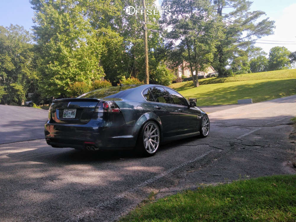 2009 Pontiac G8 with 20x9 35 Rohana Rc10 and 245/35R20 Toyo Tires ...