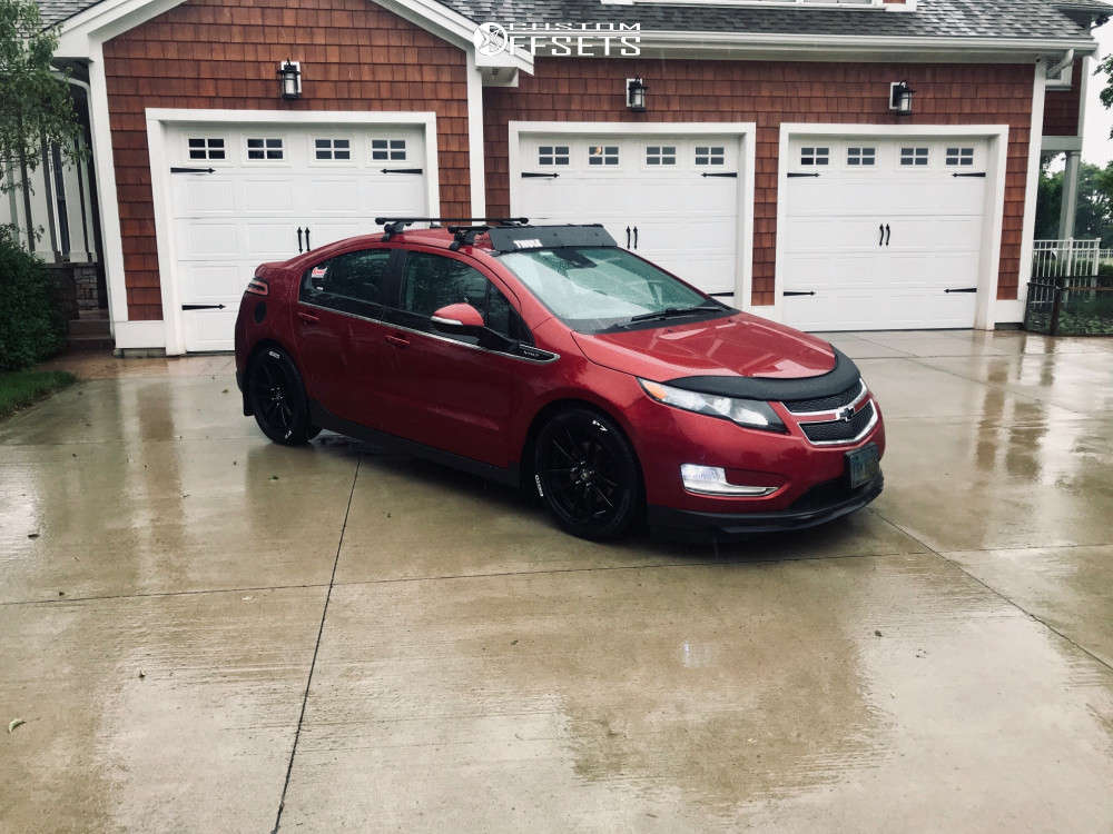 2014 Chevrolet Volt with 18x8 45 Konig Oversteer and 235/45R18 Pirelli ...