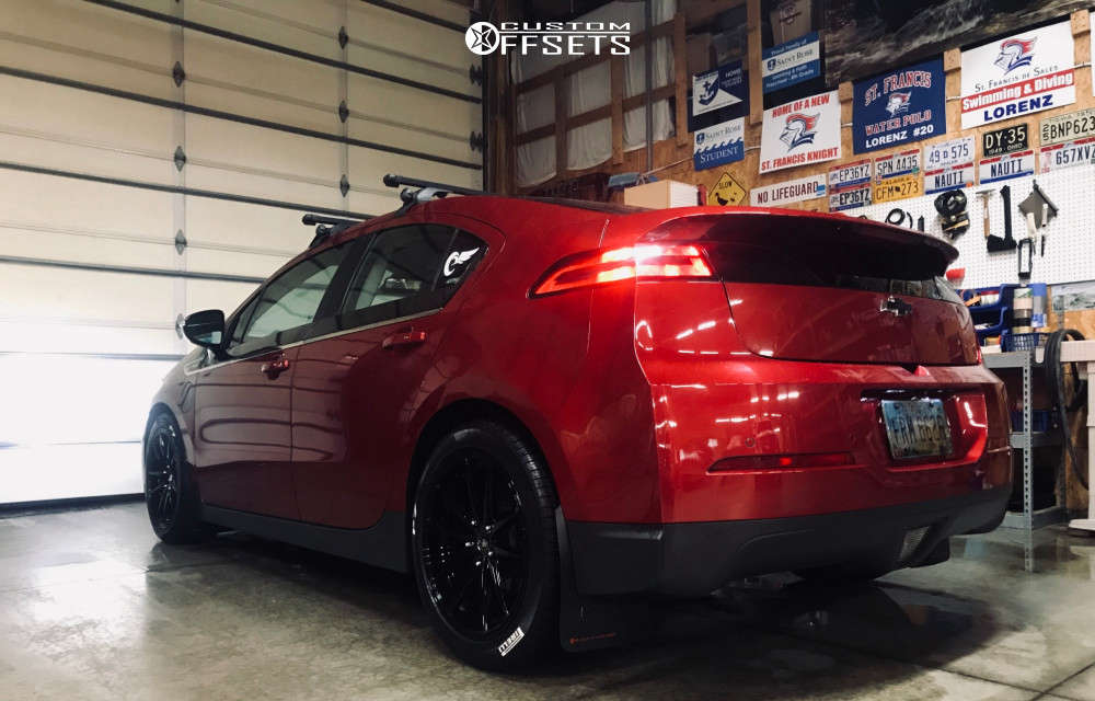 2014 Chevrolet Volt with 18x8 45 Konig Oversteer and 235/45R18 Pirelli ...