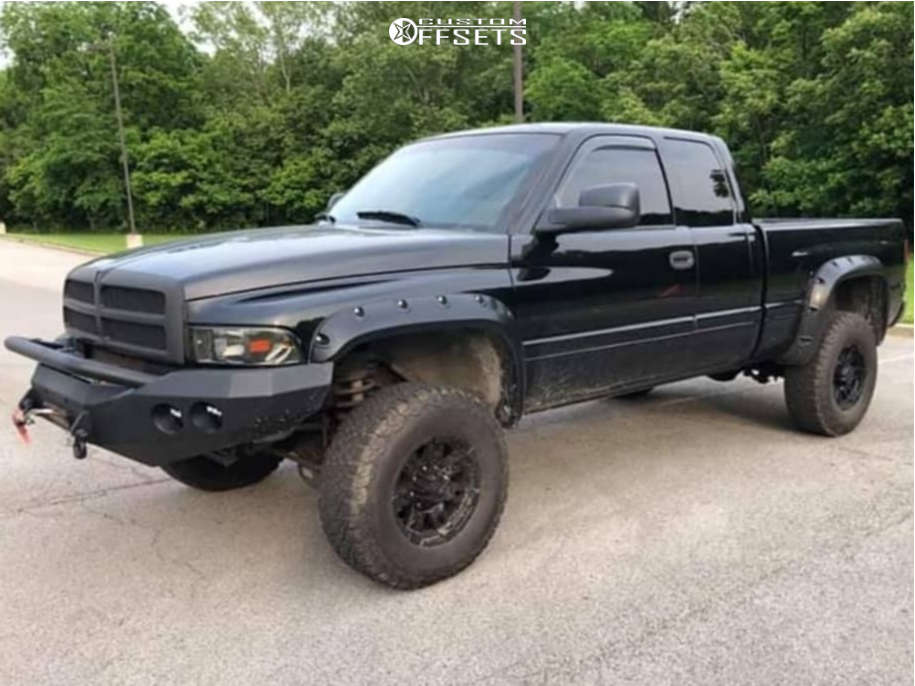 2001 Dodge Ram 2500 with 17x9 0 Mickey Thompson Sidebiter Ii and 285 ...