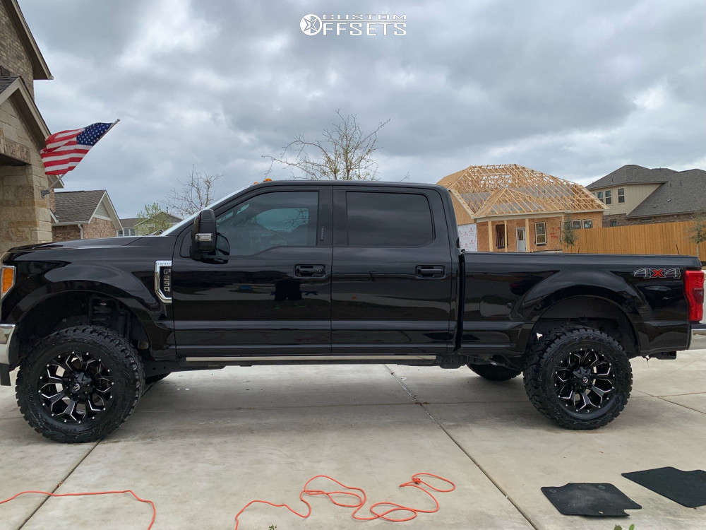 2017 Ford F-250 Super Duty with 20x10 -18 Fuel Assault and 35/12.5R20 ...