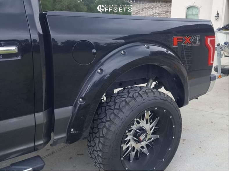 2016 Ford F-150 with 22x12 -44 American Truxx Dna and 35/12.5R22 ...