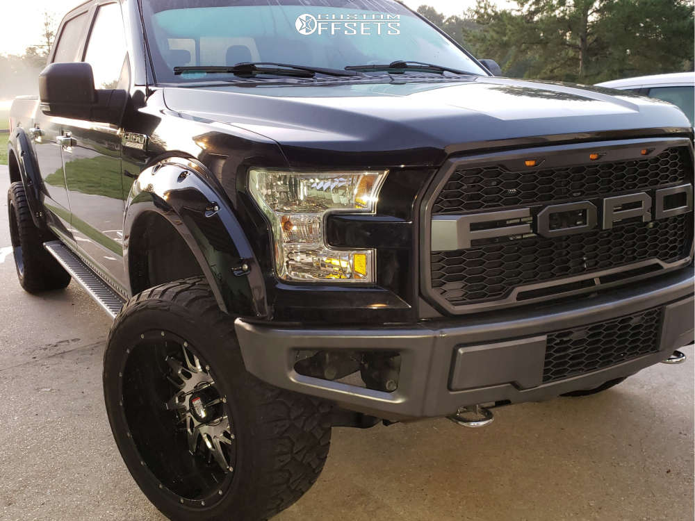 2016 Ford F-150 with 22x12 -44 American Truxx Dna and 35/12.5R22 ...