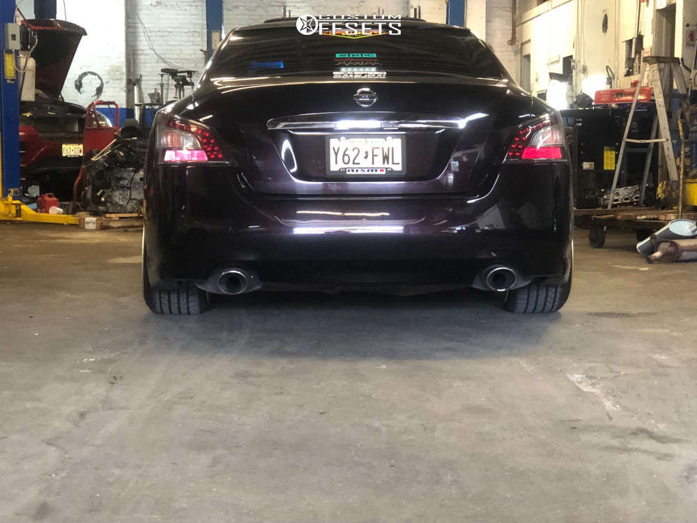 2012 Nissan Maxima with 20x10.5 40 STR 514 and 235/35R20 Lexani Lx ...