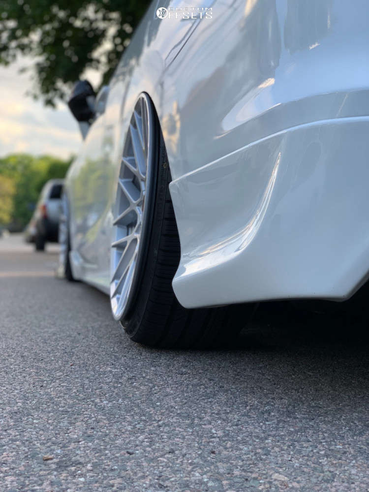 2013 Honda Civic with 18x9.5 35 Rotiform Rse and 215/35R18 Nankang NS ...