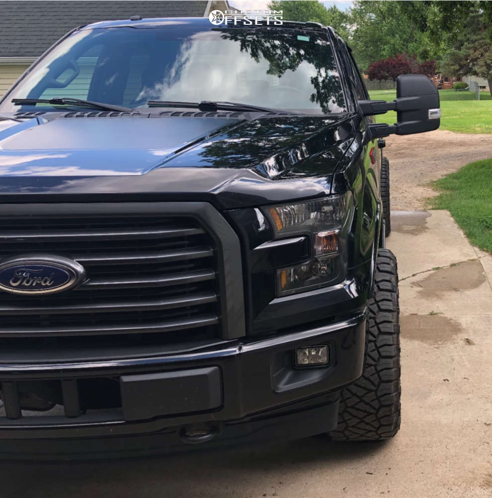 2016 Ford F-150 with 20x10 -25 Toxic Widow and 33/12.5R20 Nitto Ridge ...