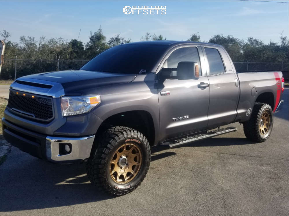 2017 Toyota Tundra with 18x9 18 Method Roost and 33/12.5R18 General ...