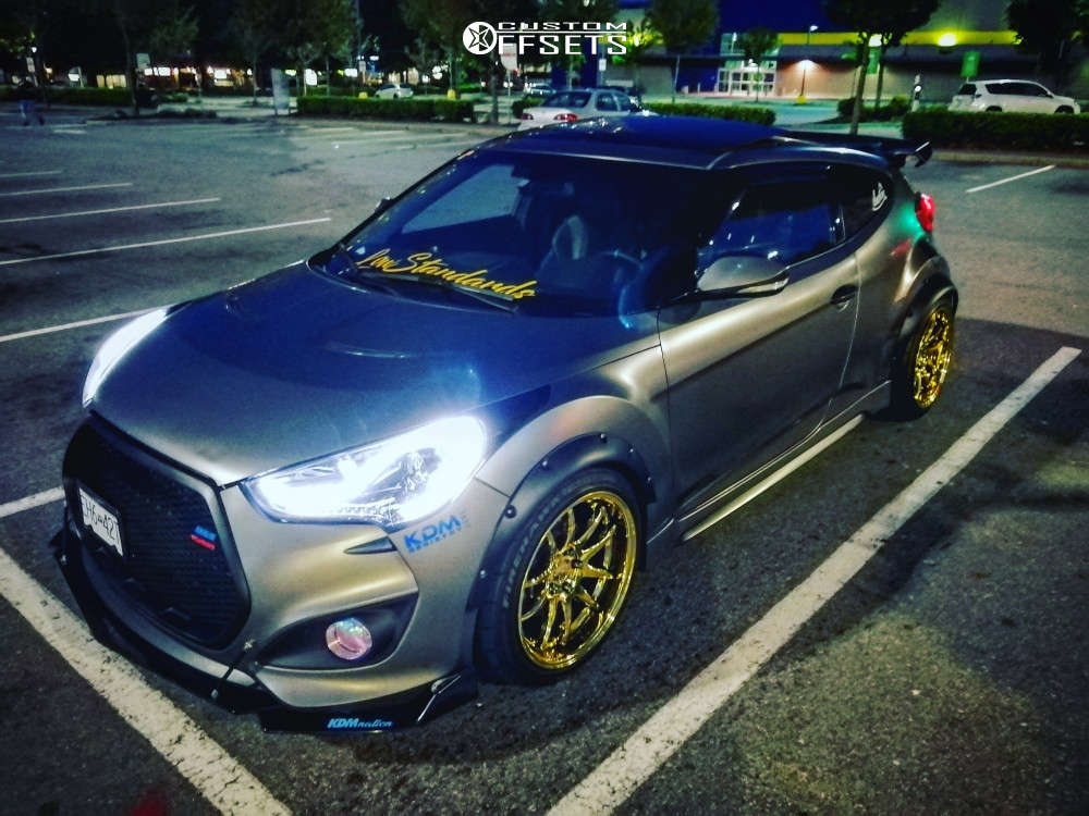 2014 Hyundai Veloster with 18x9.5 30 Aodhan DS02 and 245/40R18 ...