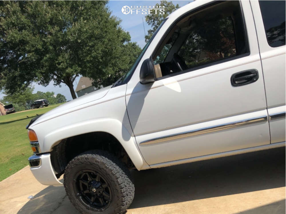 2004 GMC Sierra 1500 with 18x9 -12 Fuel Coupler and 265/65R18 ...