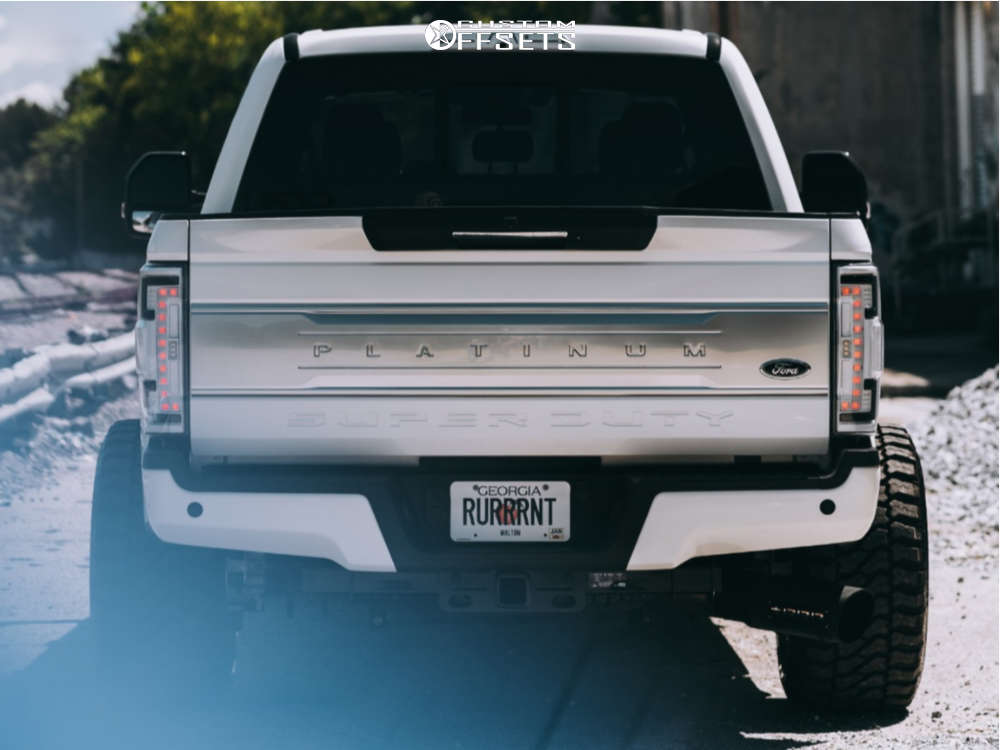 2019 Ford F-250 Super Duty with 24x14 -76 Fuel Forged Ffc80 and 33/14 ...