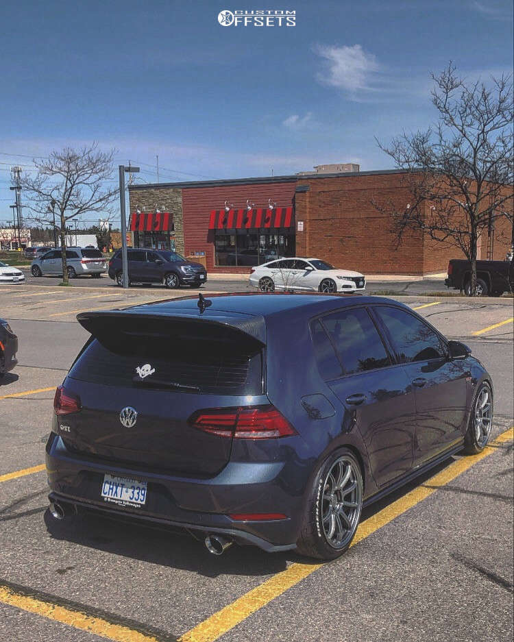 2018 Volkswagen GTI with 18x8.5 35 Superspeed RF03RR and 225/40R18 ...