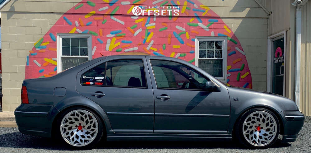 2004 Volkswagen Jetta with 18x8.5 35 WatercooledIND Md1 and 215/30R18 ...