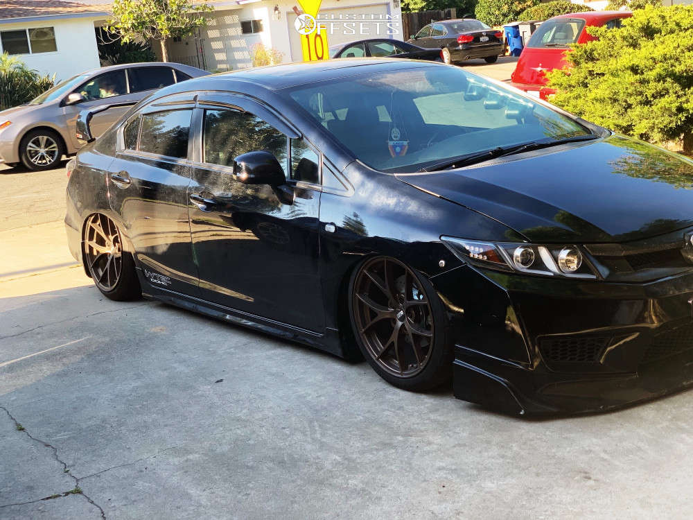2013 Honda Civic with 18x8.5 38 STR 903 and 225/40R18 Continental ...