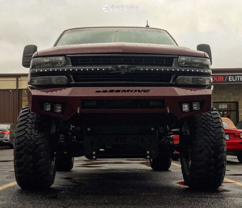 2002 Chevrolet Silverado 1500 with 22x12 -51 Fuel Forged Ff14 and 37/13.5R22 Toyo Tires Open ...
