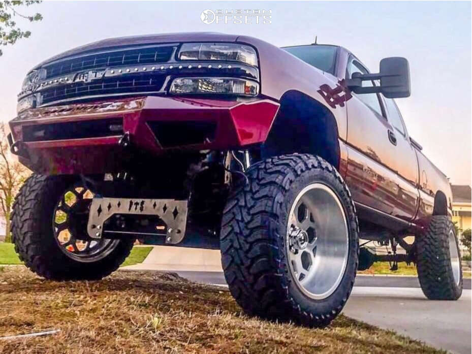 2002 Chevrolet Silverado 1500 with 22x12 -51 Fuel Forged Ff14 and 37/13.5R22 Toyo Tires Open ...