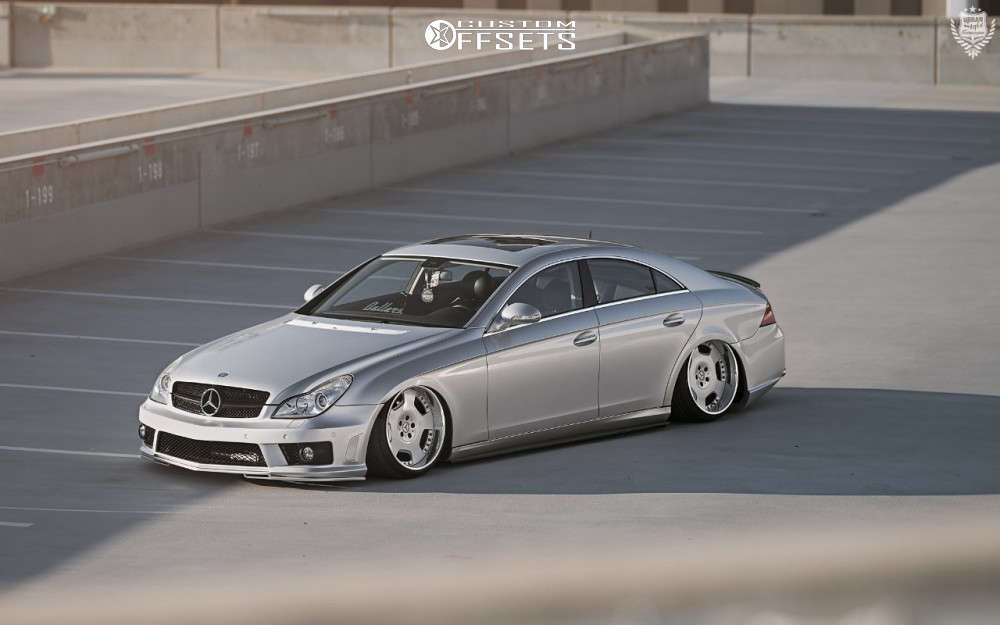 2005 Mercedes-Benz CLS550 with 19x10 10 Leon Hardiritt Waffe and 225 ...