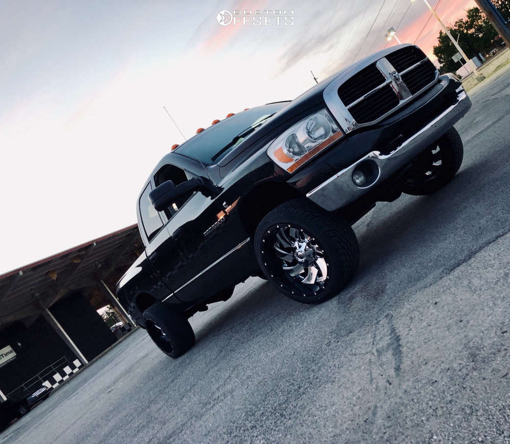 2006 Dodge Ram 3500 with 22x12 -44 Fuel Cleaver D240 and 305/40R22 Toyo ...