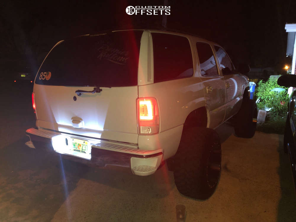 2001 Chevrolet Tahoe with 20x14 -76 Cali Offroad Twisted and 35/13.5R20 ...