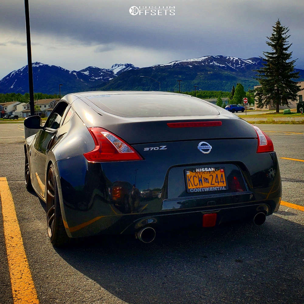 2018 Nissan 370Z with 19x9 25 Work Emotion Cr Kiwami and 255/40R19 ...