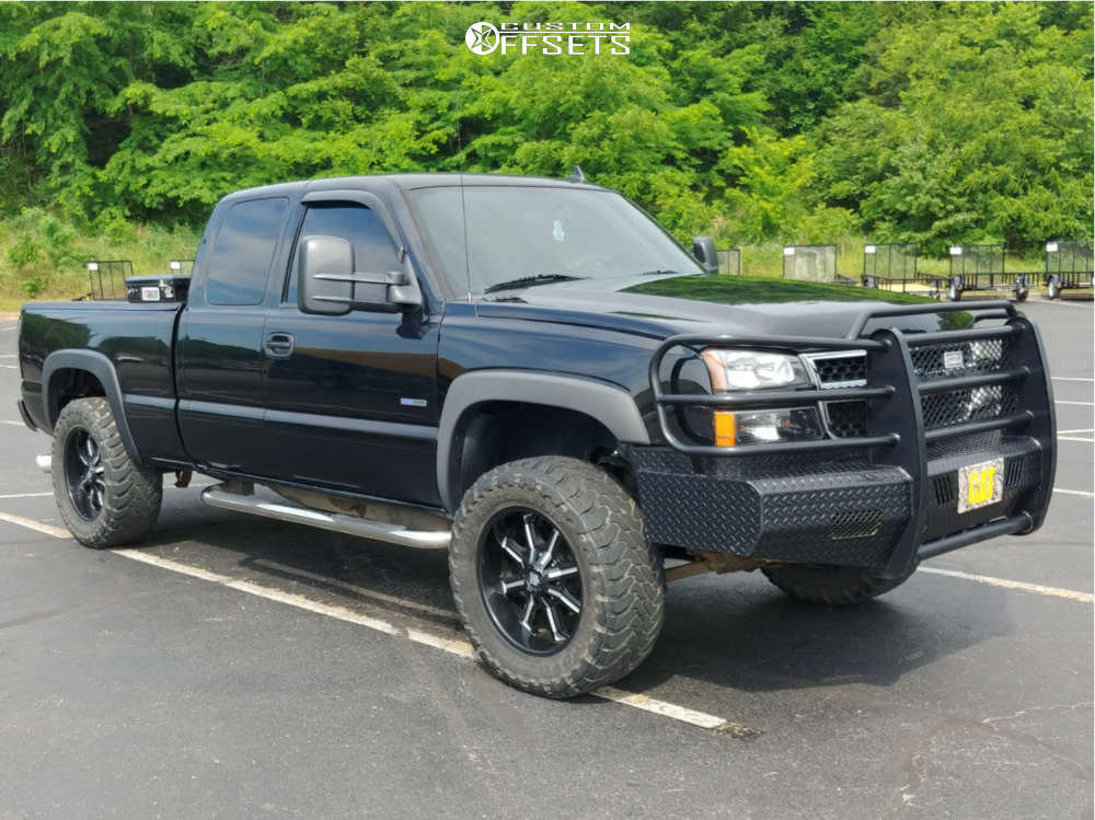 2007 Chevrolet Silverado 2500 HD Classic with 20x9 18 Mayhem Beast and ...