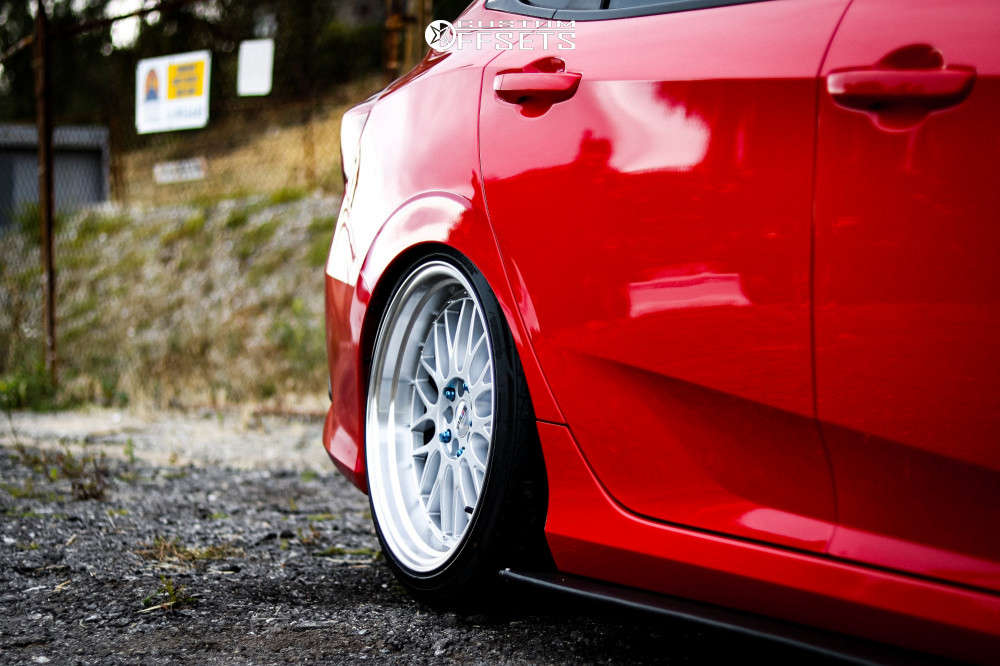 2016 Honda Civic with 18x9.5 25 Variis VR09 and 225/35R18 Momo M3 Sport ...