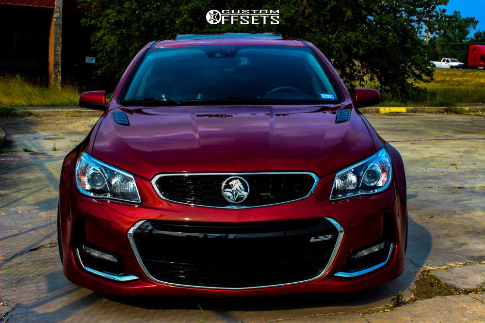 2016 Chevrolet SS with 20x10 35 Niche Invert and 245/35R20 Nitto Nt555 ...