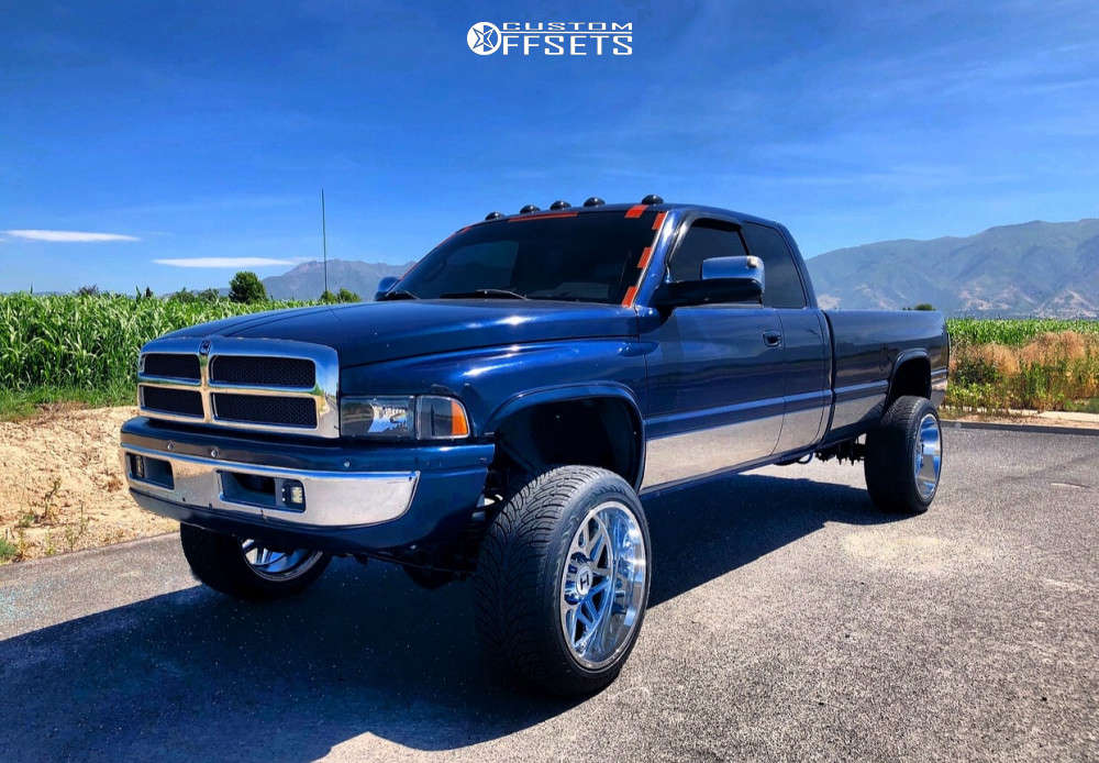 2001 Dodge Ram 2500 with 22x12 -44 Hostile Sprocket and 305/45R22 ...