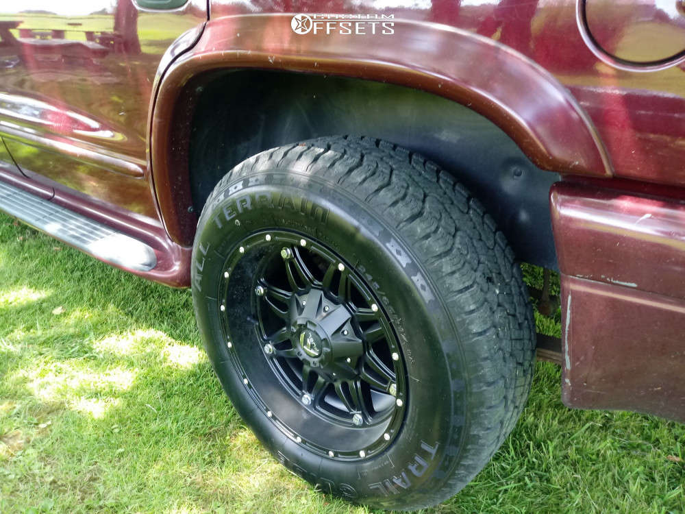 2002 Dodge Durango with 17x9 -12 Fuel Hostage and 245/65R17 Trail Guide ...