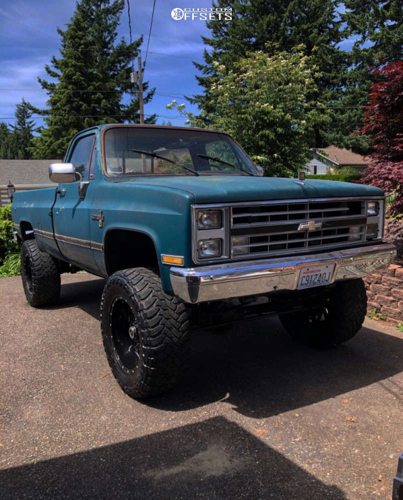 1986 Chevrolet K20 with 20x10 -25 Ultra Hunter and 37/13.5R20 Toyo ...