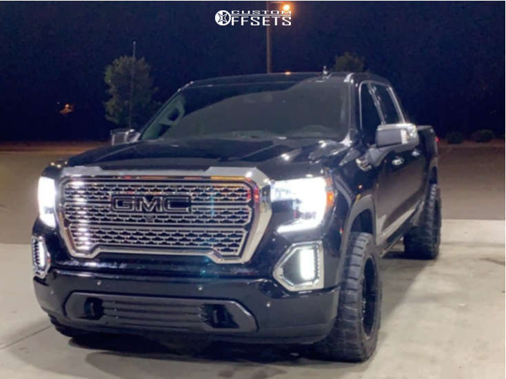 2019 GMC Sierra 1500 with 20x10 -19 Hostile Alpha and 33/12.5R20 Nitto ...