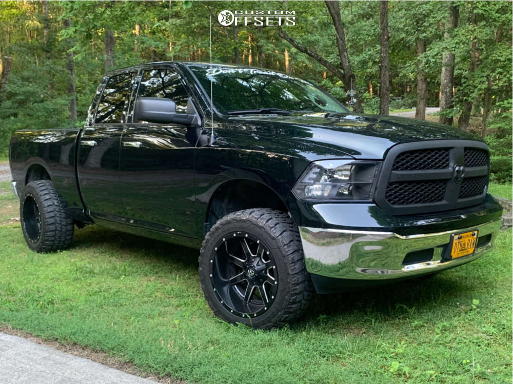 2017 Ram 1500 with 20x12 -44 Fuel Maverick and 33/12.5R20 Federal ...