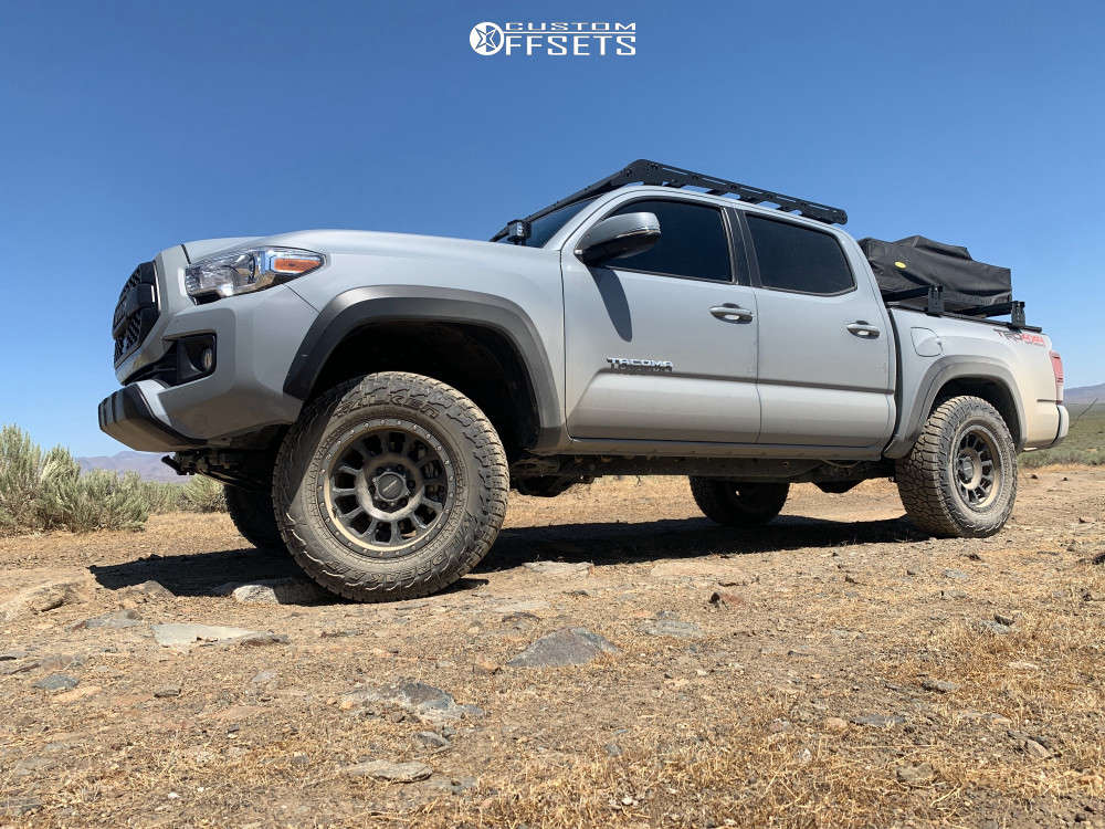 2019 Toyota Tacoma with 17x8.5 0 Pro Comp Series 34 and 265/70R17 ...