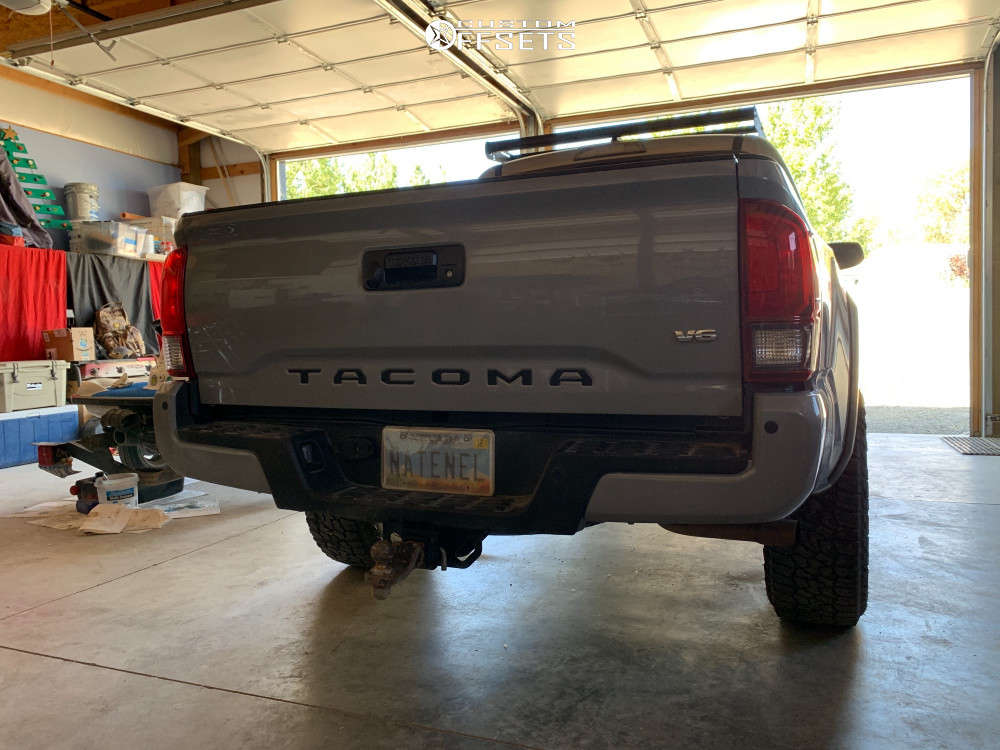 2019 Toyota Tacoma with 17x8.5 0 Pro Comp Series 34 and 265/70R17 ...