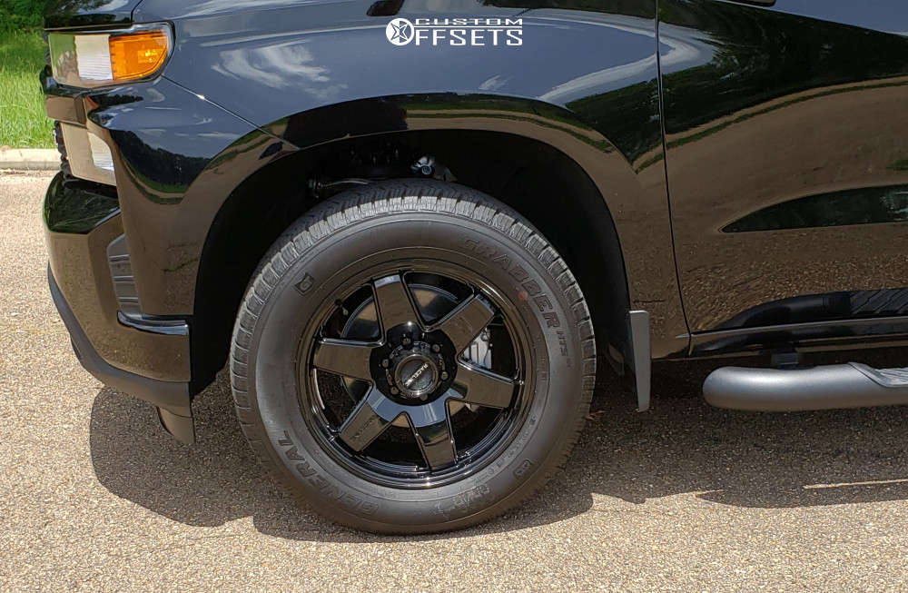 2019 Chevrolet Silverado 1500 with 20x9 18 Raceline Addict and 275 ...