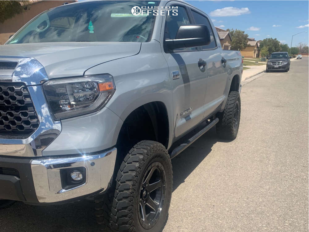 2018 Toyota Tundra with 20x9 1 Fuel Ripper and 35/12.5R20 Firestone ...