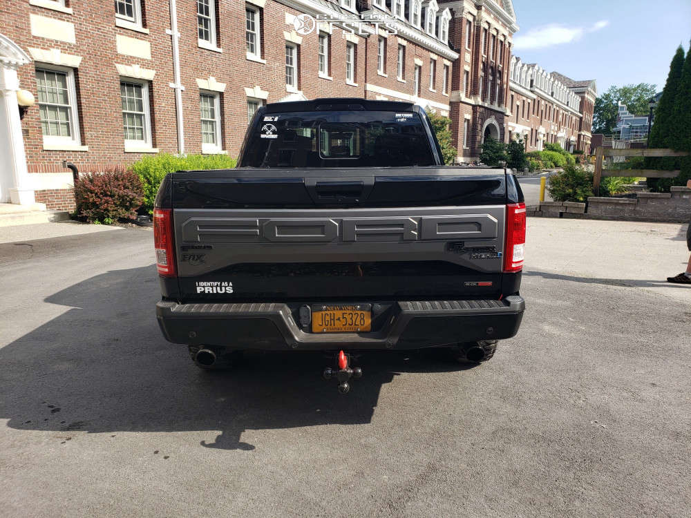 2016 Ford F-150 with 17x8.5 0 Method Roost and 285/70R17 Milestar ...