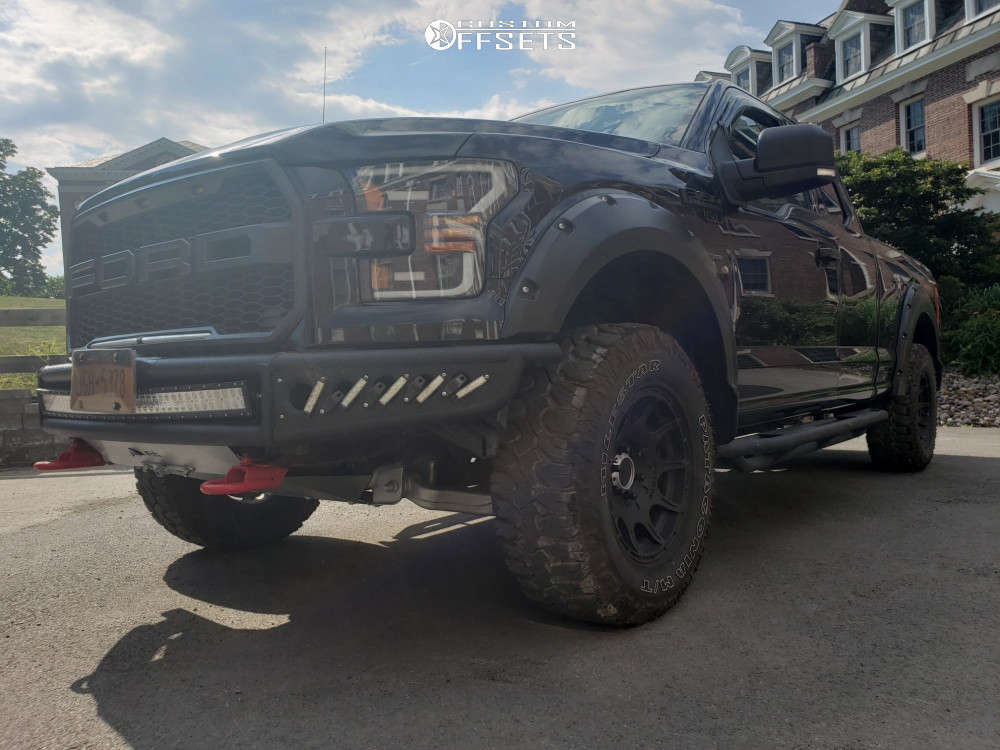 2016 Ford F-150 with 17x8.5 0 Method Roost and 285/70R17 Milestar ...