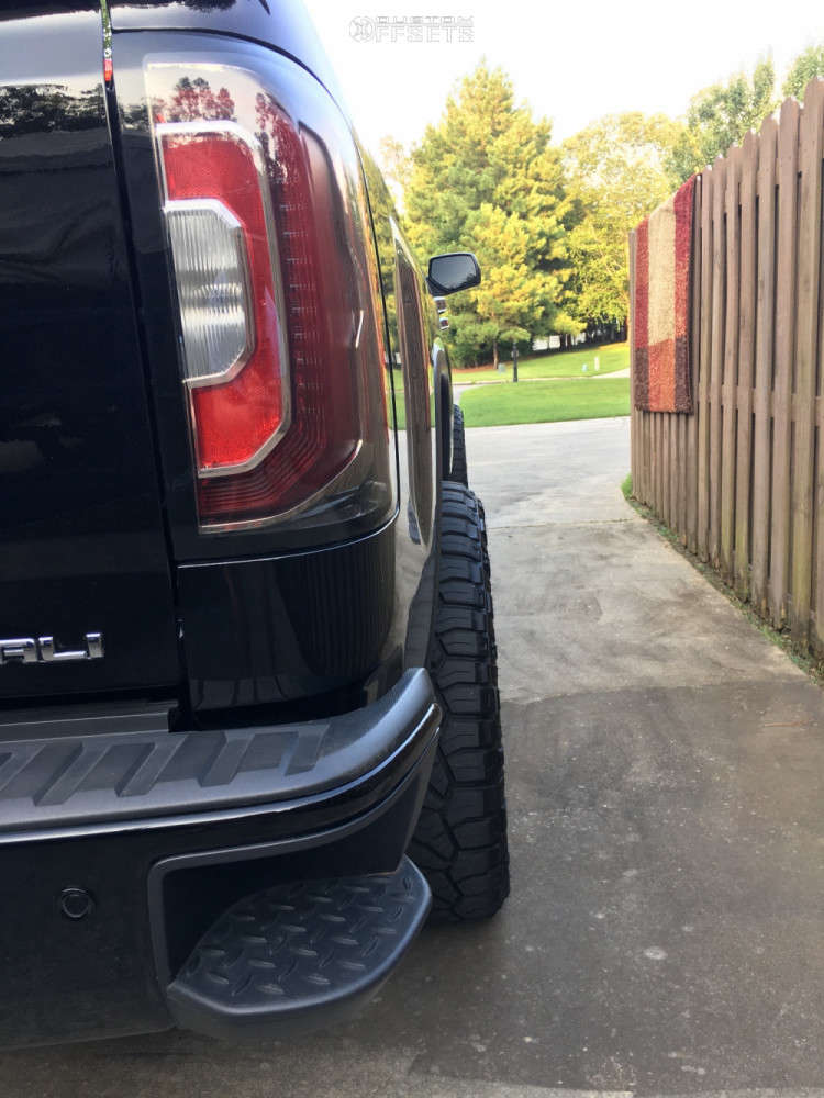 2018 GMC Sierra 1500 with 20x10 -19 Hostile Sprocket and 305/55R20 ...