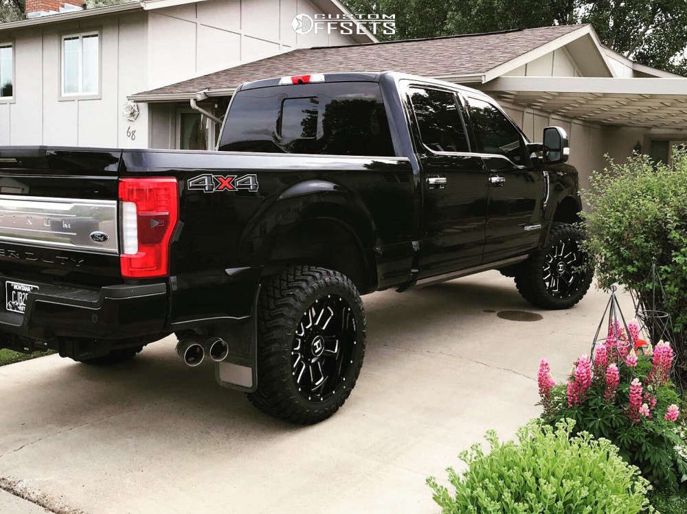 2017 Ford F-250 Super Duty with 22x10 -25 Hostile Gauntlet and 35/12 ...