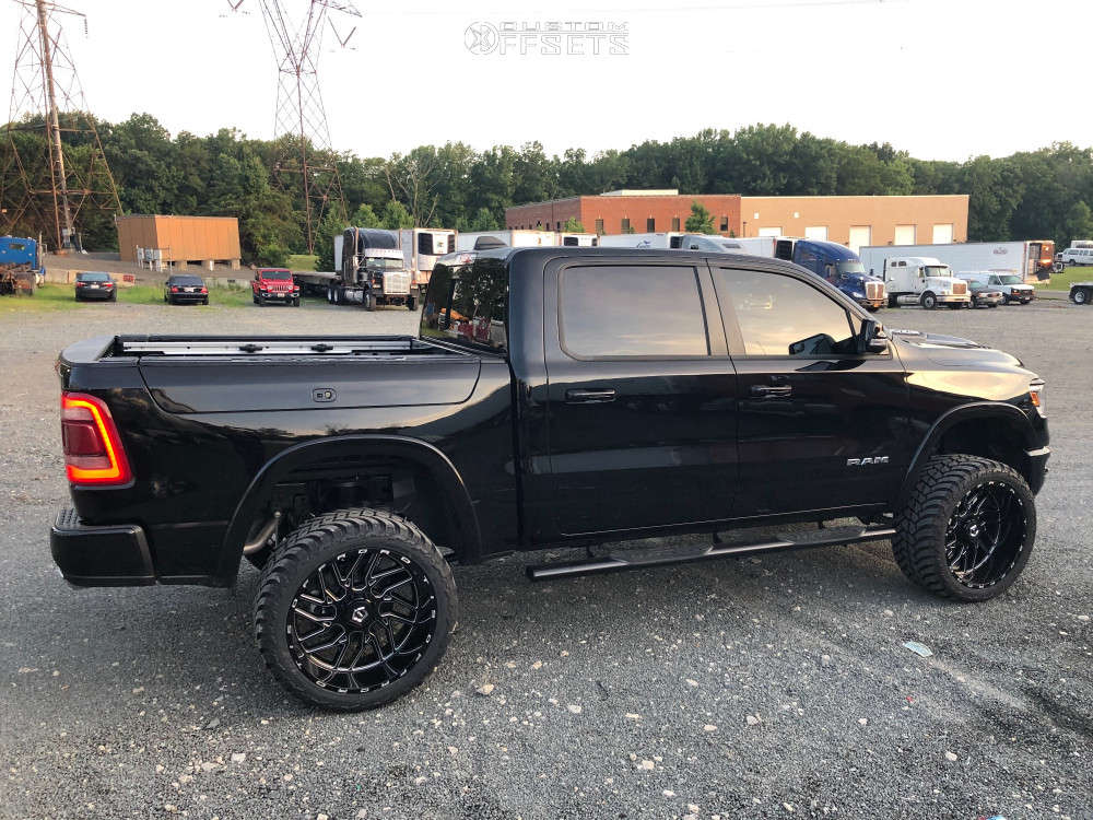 2019 Ram 1500 with 24x12 -44 TIS 544 and 35/13.5R24 AMP Mud Terrain ...