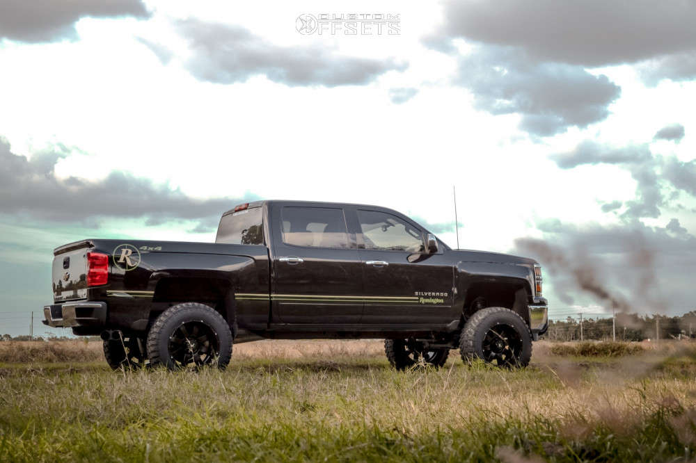 2014 Chevrolet Silverado 1500 with 20x10 -25 Remington 8-point and 35/ ...
