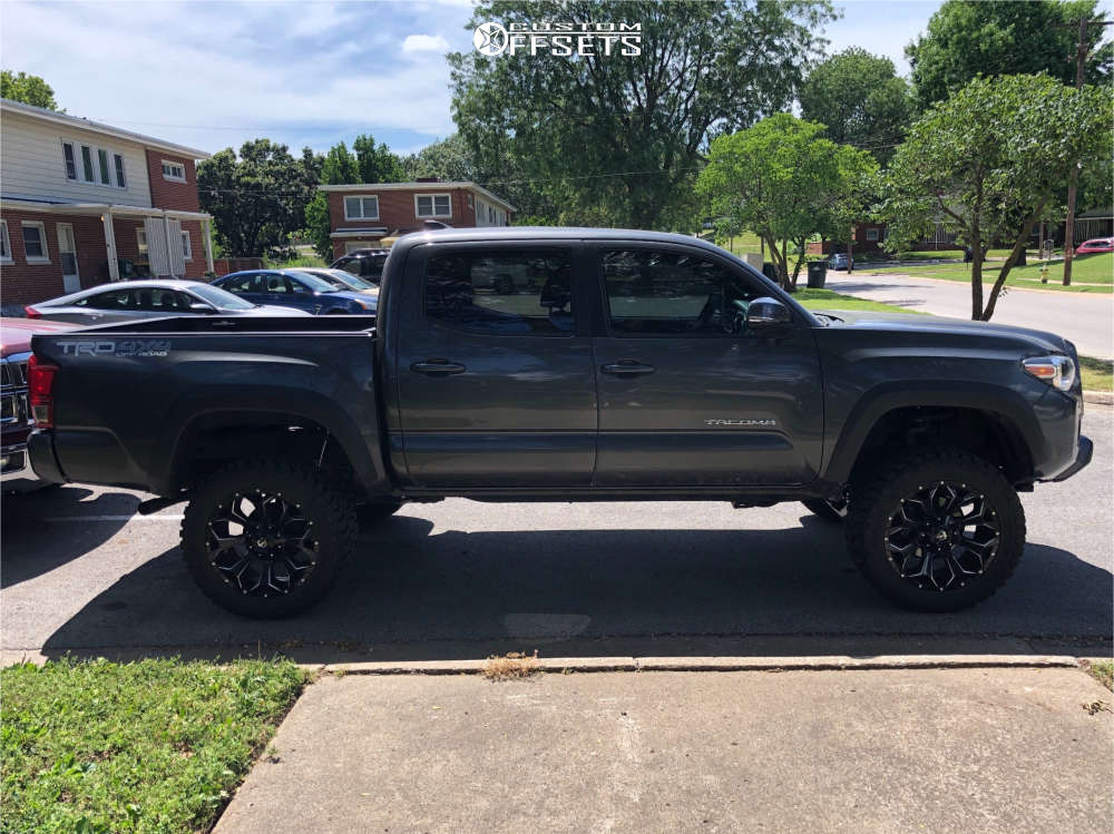 2017 Toyota Tacoma with 20x10 -18 Fuel Assault and 275/55R20 Toyo Tires ...
