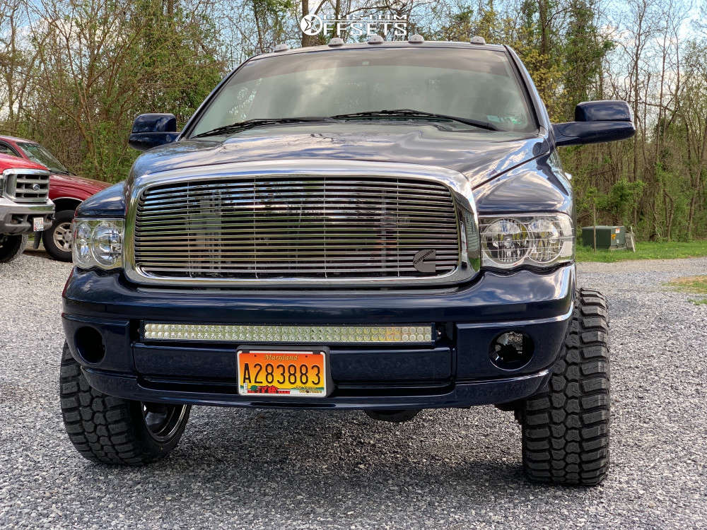 2003 Dodge Ram 2500 with 22x12 -44 RBP 74r and 33/12.5R22 RBP Repulsor ...