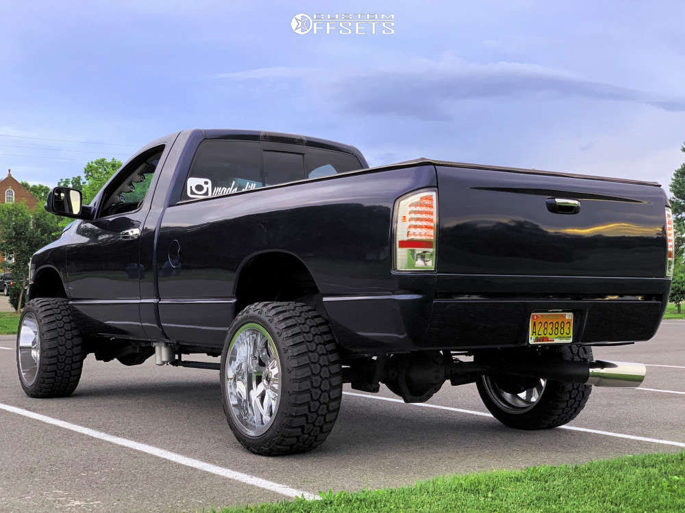 2003 Dodge Ram 2500 with 22x12 -44 RBP 74r and 33/12.5R22 RBP Repulsor ...