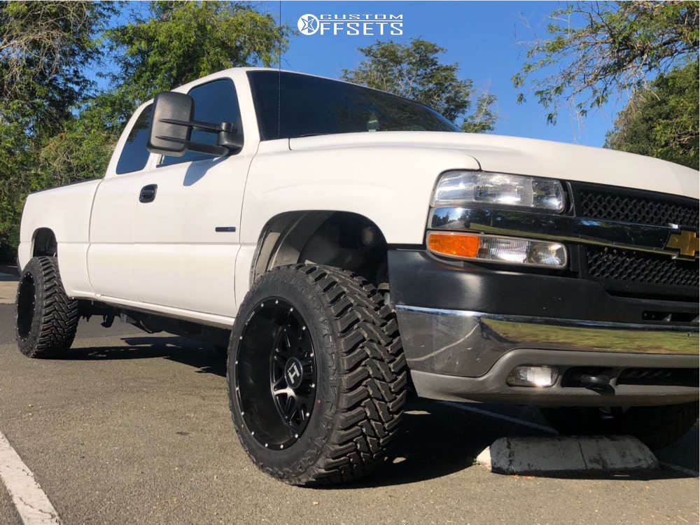 2002 Chevrolet Silverado 2500 HD with 20x12 -44 Hostile Blaze and 33/12 ...