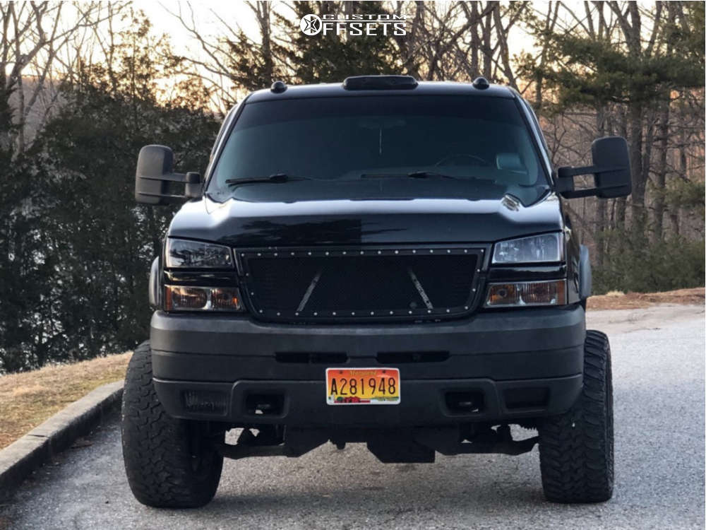 2006 Chevrolet Silverado 2500 HD with 20x9 0 Axe 014 and 33/12.5R20 ...