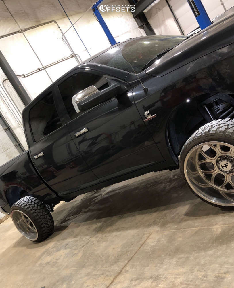 2016 Ram 2500 with 24x14 -76 Hostile Forged Punisher and 33/12.5R24 ...